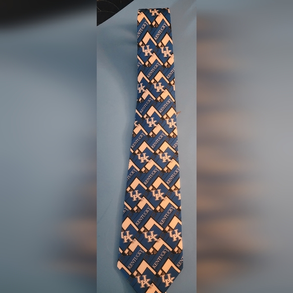 Larson | Accessories | Mens University Of Kentucky Tie | Poshmark